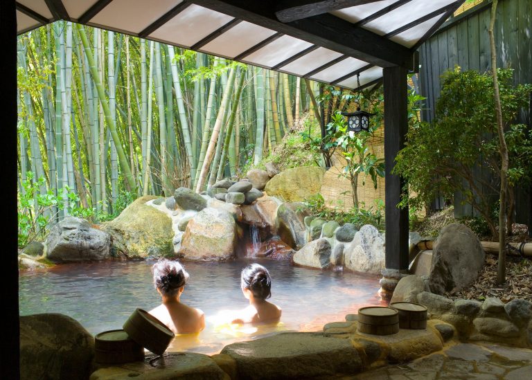 Onsen Etiquette - 20 Rules & Manners You Should Know
