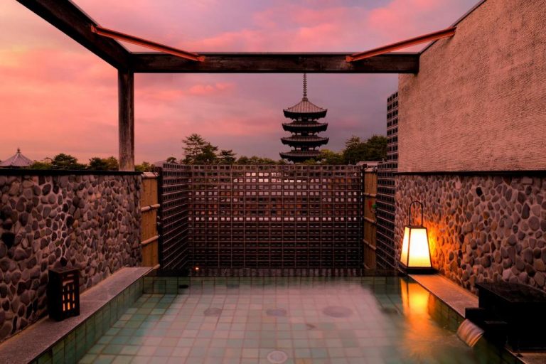 6 Beautiful Traditional Ryokans in Kanazawa With Private Onsen